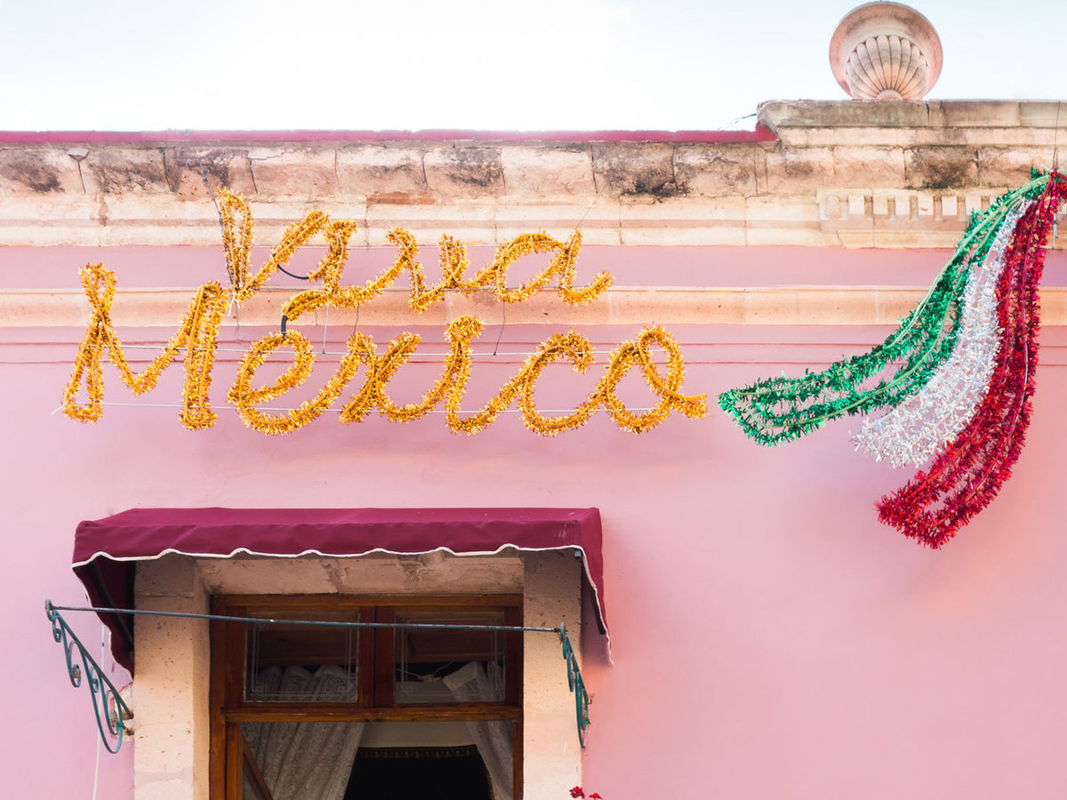 Insider Tips For Cheap Yet Awesome Vacays From 5 Full-Time Travellers ...